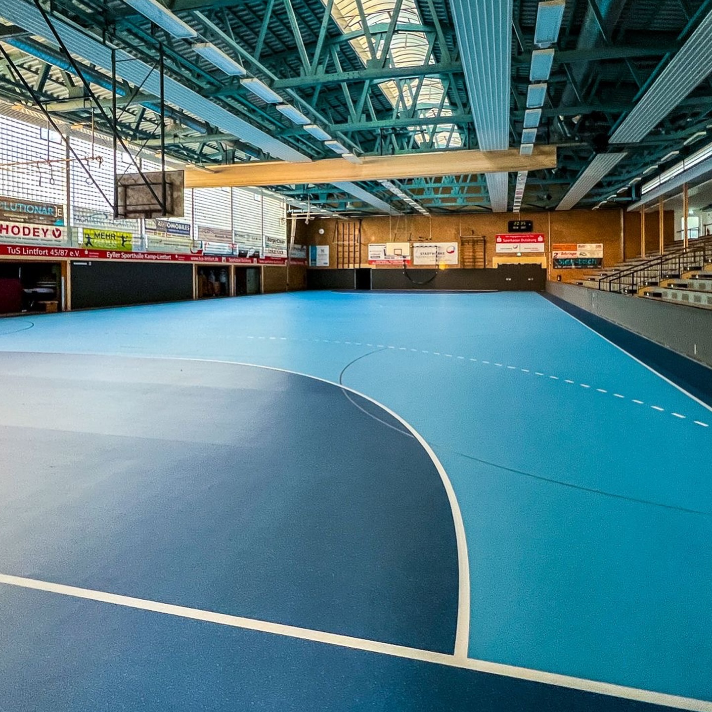 +++Einweihung des Neuen Hallenboden+++ - TuS Lintfort